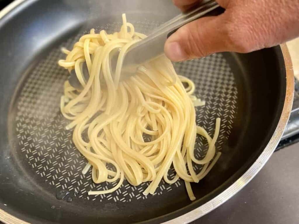 4 ingredient Cacio e Pepe Recipe - Maplewood Road